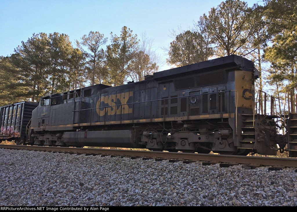 CSX 4 runs fourth